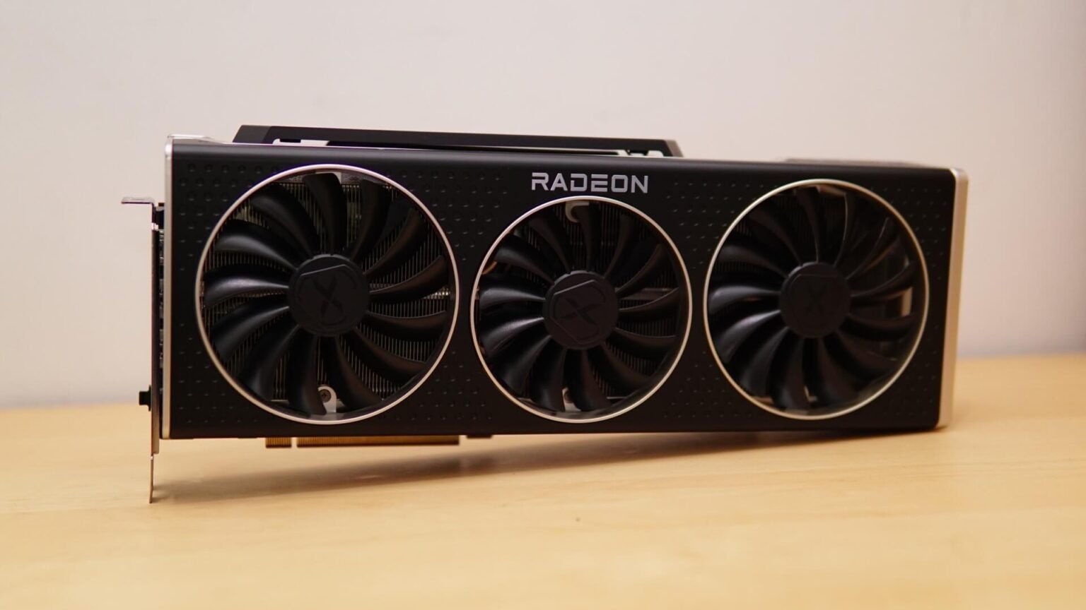 Review: XFX Radeon RX 6900 XT Merc 319 Black Graphics Card