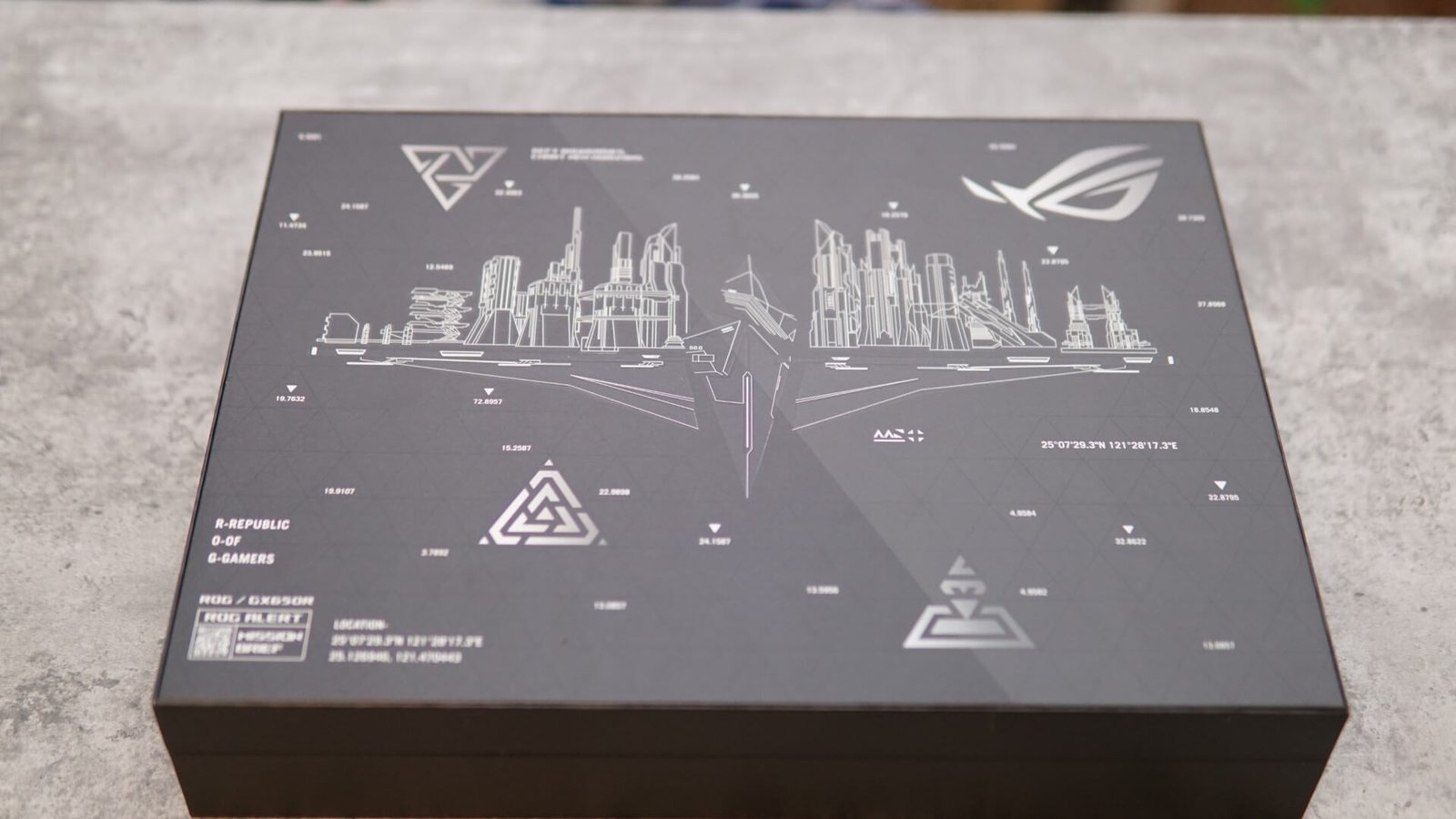 ROG Zephyrus Duo 16 (9) - Games Middle East and Africa