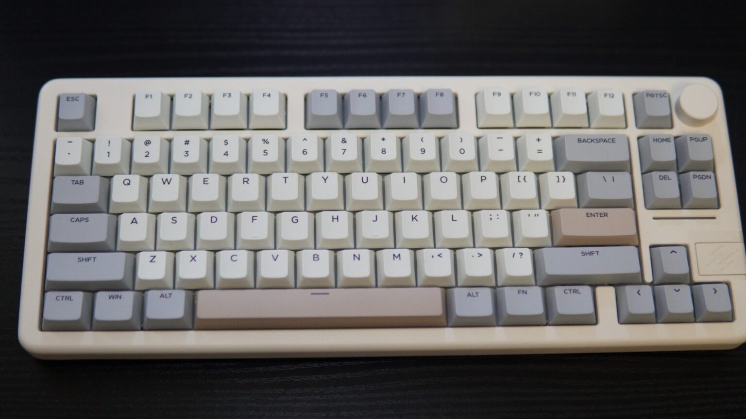 Review: Epomaker Galaxy 70 Mechanical Gaming Keyboard